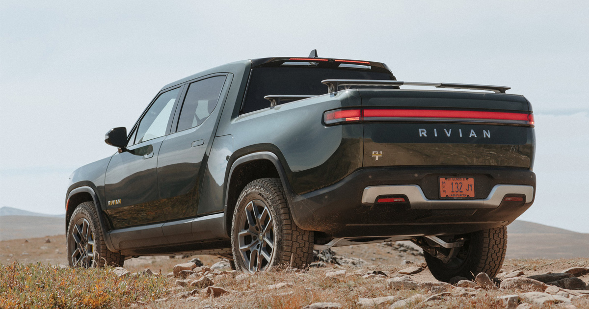Xe điện Rivian bỏ tính năng xoay tròn, tránh hỏng mặt đường